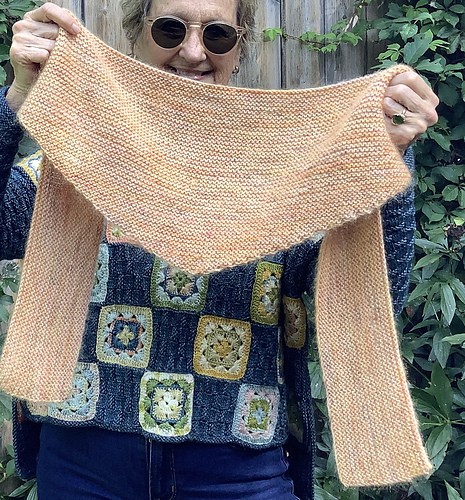 Ravelry: Shaped Scarf pattern by Sally Melville
