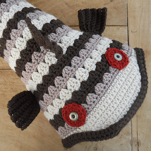 Ravelry: Fish Hat pattern by Sally Gorski McCaffrey