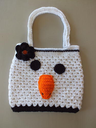 Ravelry: Swan Tote Bag pattern by Samantha Oravec