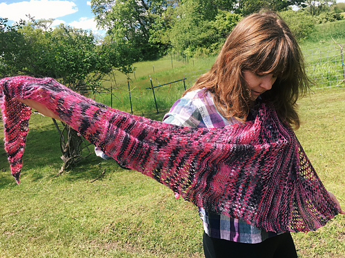 Ravelry: Flippy Floppy Fun Shawl pattern by Samantha Troia