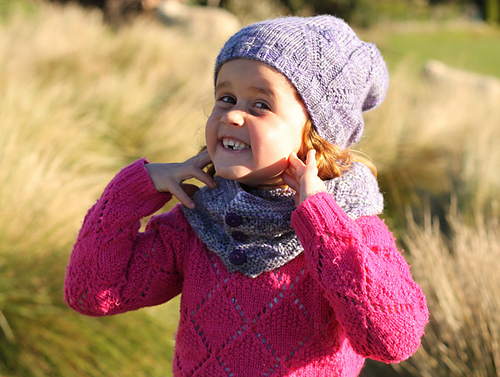 Ravelry: AMH - A Mother's Heart pattern by Kate Eades
