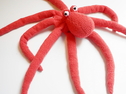 Ravelry: Giant Octopus pattern by Sara Elizabeth Kellner