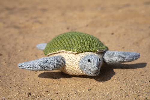 Ravelry: Flatback Sea Turtle pattern by Sara Elizabeth Kellner