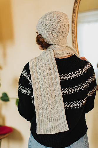 Ravelry: Carr pattern by Sarah Solomon – Into the Wool