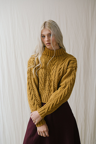 Ravelry: Dorrit pattern by Sarah Hatton
