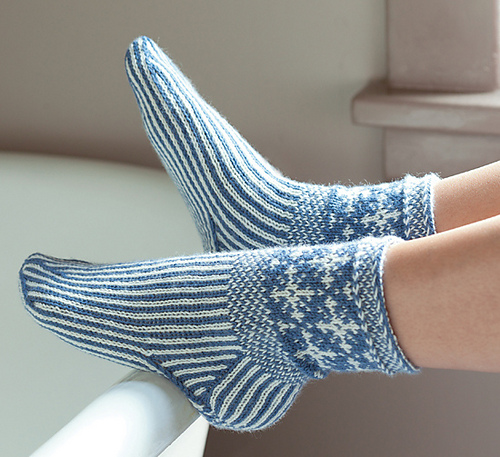 Ravelry: Snowflake Socks pattern by Laura Farson