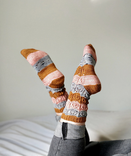 Ravelry: Venus socks pattern by Sari Nordlund