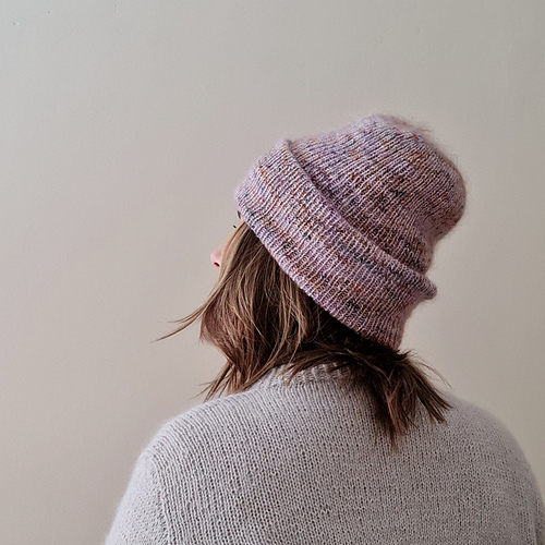 Ravelry: Iris hat pattern by Sari Nordlund