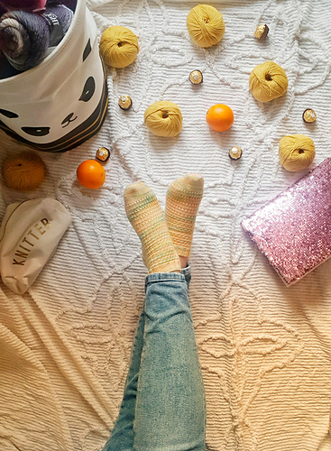 Ravelry: Apple Muffins Socks pattern by Gwen Moeller