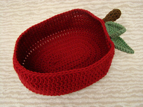 Ravelry: Apple Basket pattern by Salena Baca