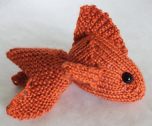 Ravelry: Goldfish pattern by Scarlett Royale