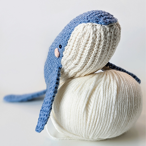 Ravelry: Hope the Blue Whale pattern by Svenja Rösner