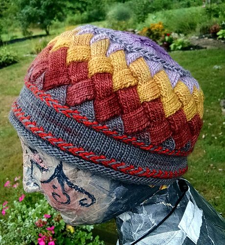 Ravelry: Serendipity Entrelac Hat pattern by Willa Schrlau