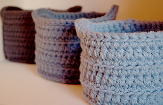Ravelry: Small Chunky Crochet Basket pattern by Madrid Metro Mod