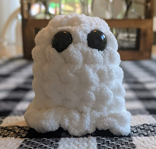 Ravelry: Bitty BOO! Ghost pattern by Stephanie DeBiasio