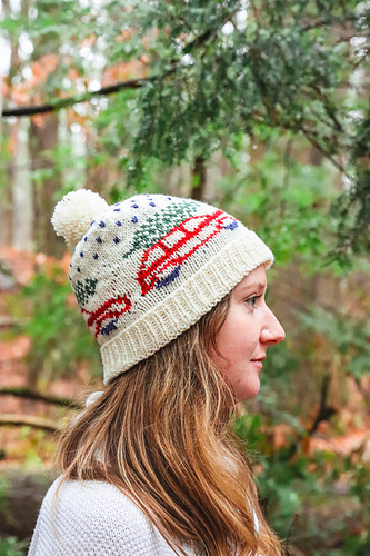 Ravelry: Holiday Woodie pattern by Sarah Monroe