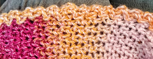 Ravelry: 2 Peg Frilly Border Edging pattern by Deborah Shaw