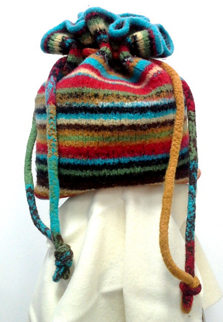 Ravelry: I Knit Around Felted Bag pattern by Susan DellaRocco