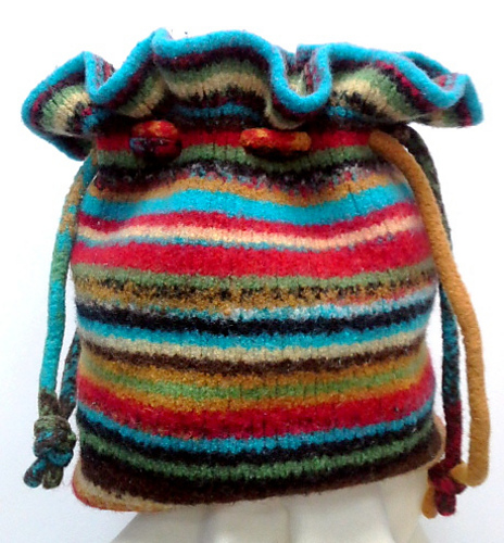 Ravelry: I Knit Around Felted Bag pattern by Susan DellaRocco