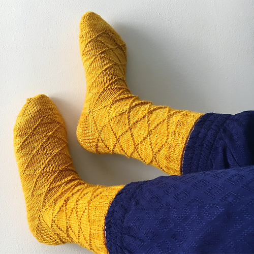 Ravelry: Ausgold Socks pattern by Julia Giordano of Seed & Linen