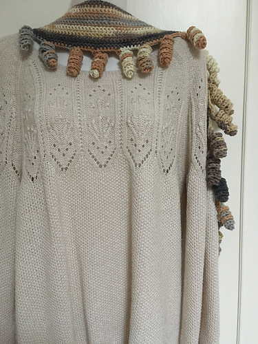 Ravelry: Pine Cones Scarf pattern by Serena Glynn