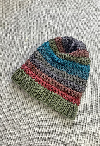 Ravelry: Avery Star Hat pattern by Heather Hamlin
