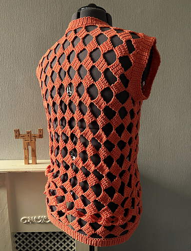 Ravelry: Checkered Mesh Sweater Vest pattern by Seyhall Crochet Design