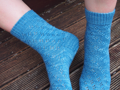 Ravelry: Hailstones pattern by Sarah Ronchetti