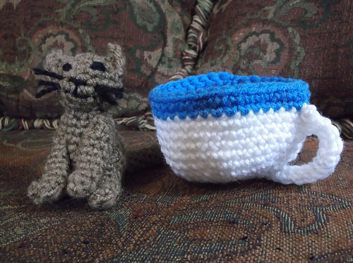 Ravelry: Teacup Cat pattern by Beverley K. Melillo