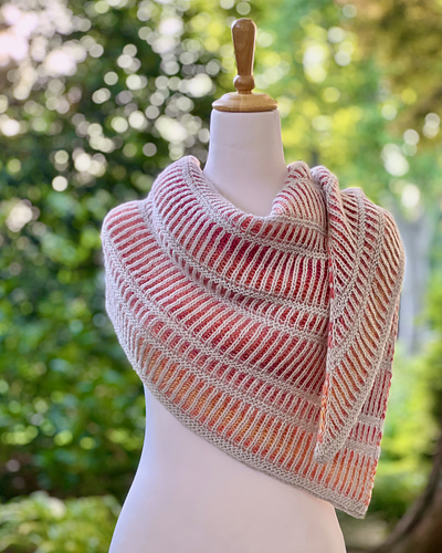 Ravelry: Tropez pattern by Jennifer Weissman