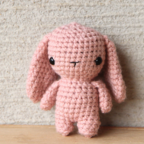 Ravelry: No-Sew Small Bunny pattern by Shama Mohammed