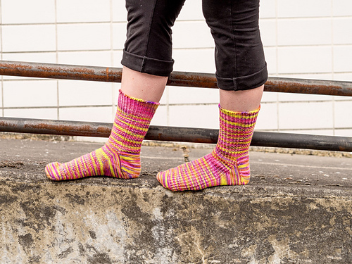 Ravelry: 59th Street Bridge Socks pattern by Shannon Squire
