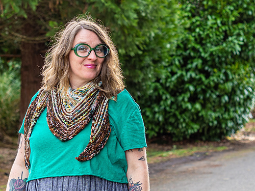 Ravelry: Alma Lou pattern by Shannon Squire