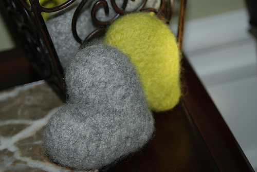 Ravelry: Felted Heart Milagros pattern by Mags Kandis