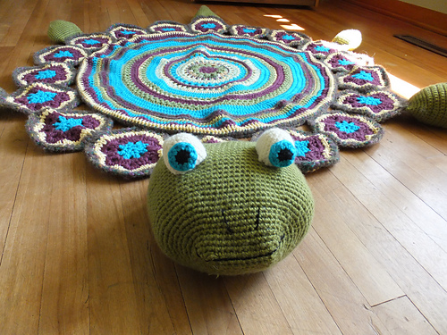 Ravelry: Sea Turtle Rug pattern by Sonea Delvon
