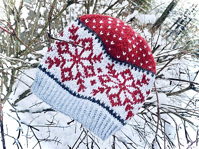 Ravelry: Selbu Snowfall Hat pattern by Silvermoon Knits