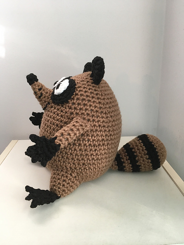 Ravelry: Amigurumi Brown Raccoon pattern by Jenn Mulherin