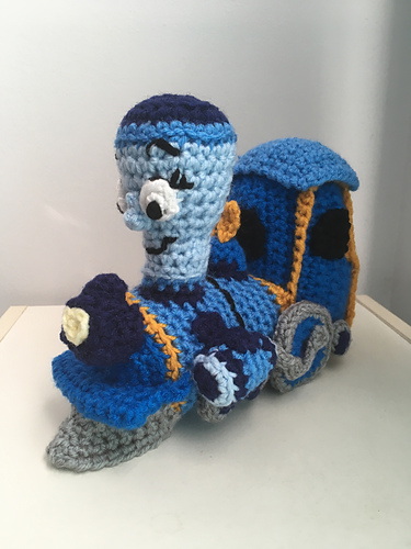 Ravelry: Amigurumi Little Blue Train pattern by Jenn Mulherin