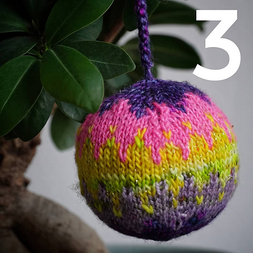 Ravelry: The Fab Ball pattern by shinysuperhero