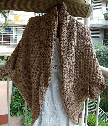Ravelry: Turtleback Shrug pattern by Shyama Nivas