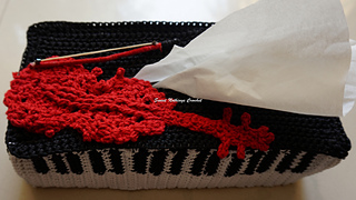 Ravelry: shyamanivas' PIANO TISSUE BOX COVER with VIOLIN MOTIF
