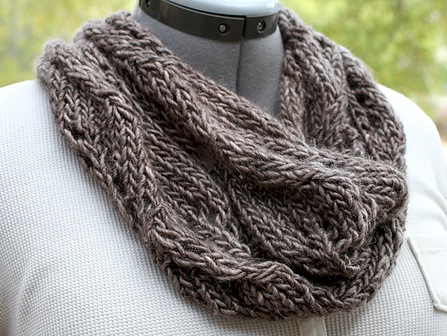 Ravelry: Autumn Leaves Cowl pattern by Liz Capik