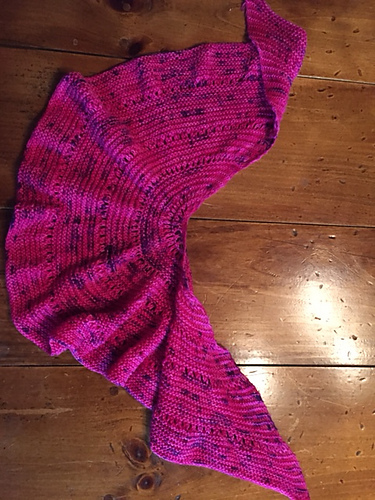 Ravelry: Simple Shawlette pattern by Petra Breakstone