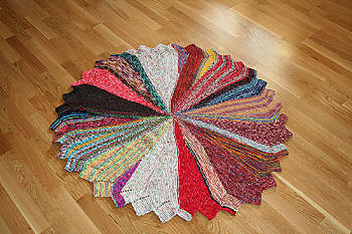 Ravelry: Pinwheel Round Rug pattern by Cascade Yarns® Design Team