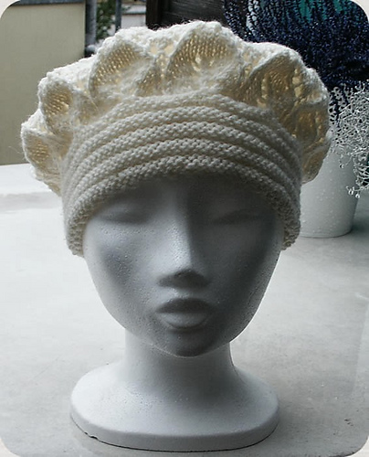 Ravelry: Elfunny Beret/Hat - Ein Tags Mütze pattern by FadenStille