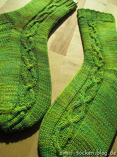 Ravelry: Unendlich pattern by Edda Foken