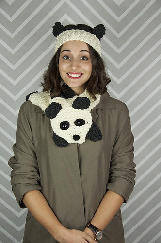 Ravelry: Panda Animal Scarf pattern by Louise Walker