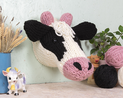 Ravelry: Dairy Cow Head pattern by Louise Walker