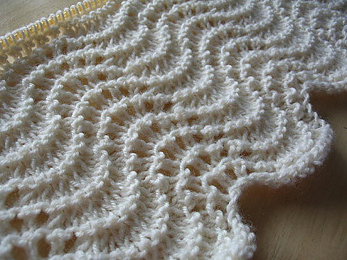 Ravelry: Very Easy Ripple Shawl (Knit) pattern by Lion Brand Yarn