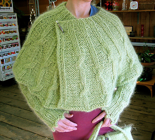 Ravelry: La Boeheme Capelet Ensemble pattern by Sivia Harding